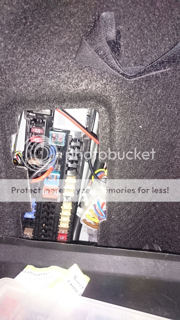 constant 12v trunk / boot socket | Focus Fanatics Forum