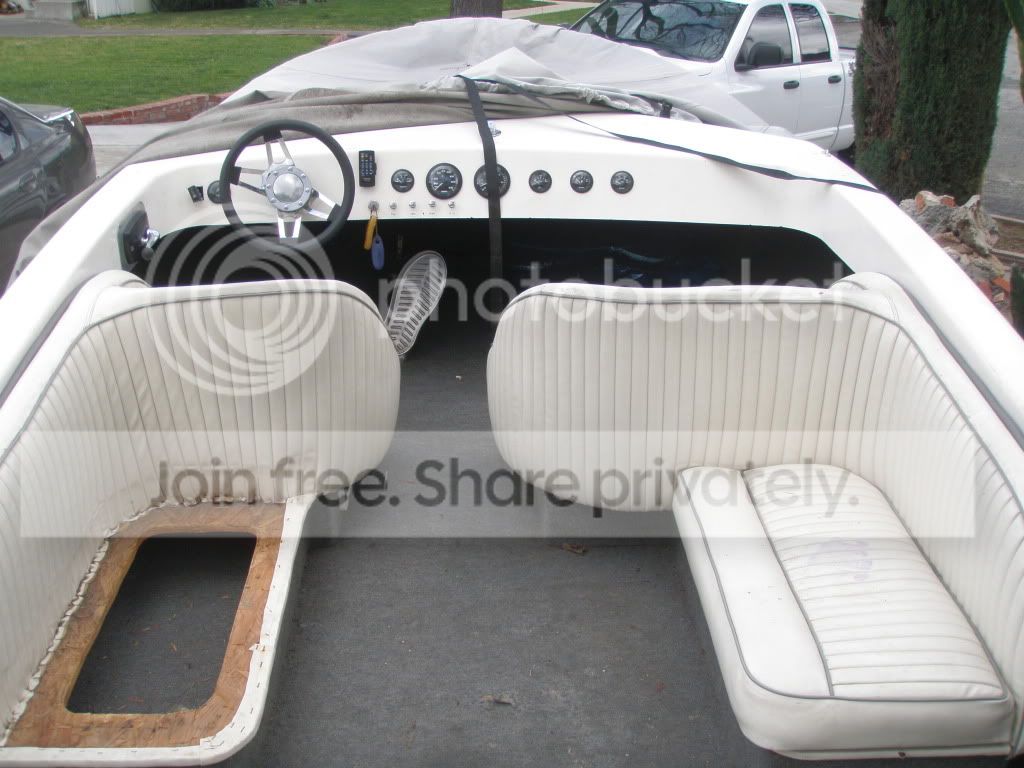 Interior redo on a 22' jet boat | River Daves Place