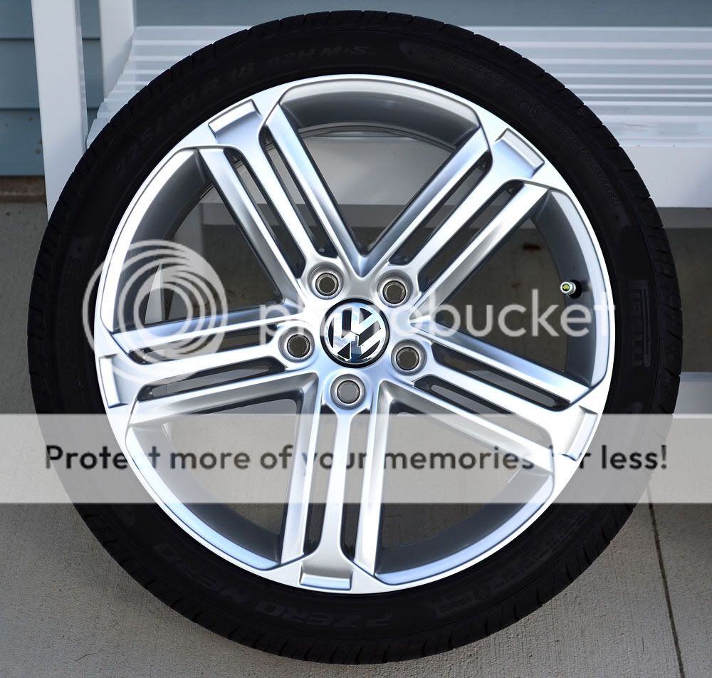 2012 VW Golf R factory wheels Talladega with Pirelli P-ZERO 225/40/18 ...