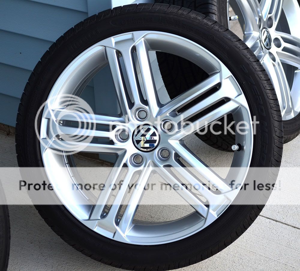 2012 VW Golf R factory wheels Talladega with Pirelli P-ZERO 225/40/18 ...