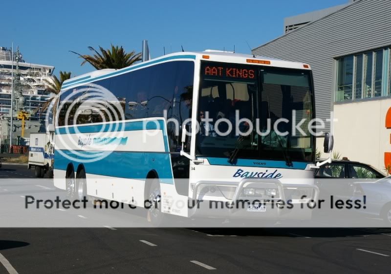 Bayside's Tag Axle Coaches